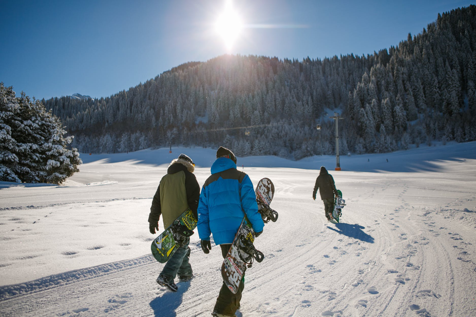 11 Winter Team Building Activities to Boost Employee Morale
